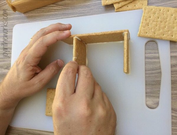 Build Your Own Graham Cracker White House - Joy in the Works