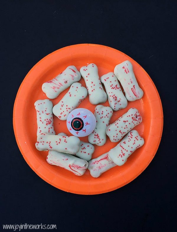 White Chocolate Skeleton Bone Cookies - Joy in the Works